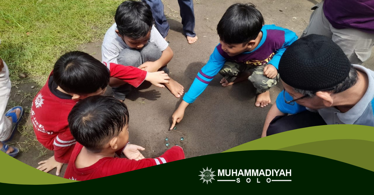 Hidupkan Keceriaan dengan Dolanan ala SD Muhammadiyah Alam Surya ...